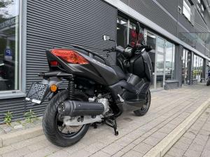 Yamaha Xmax 125 2020 in Riga, with an engine capacity of 0.13 L and mileage of 13 thousand km for 3399 €, photo 5 on AUTOMOTO.COM.LV