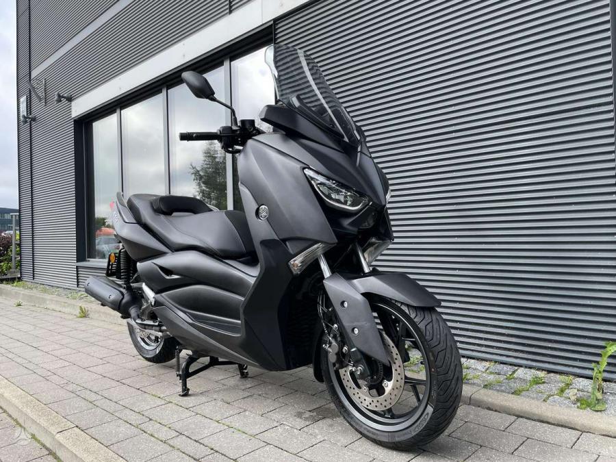 Yamaha Xmax 125 2020 in Riga, with an engine capacity of 0.13 L and mileage of 13 thousand km for 3399 €, photo 7 on AUTOMOTO.COM.LV