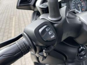 Yamaha Xmax 125 2020 in Riga, with an engine capacity of 0.13 L and mileage of 13 thousand km for 3399 €, photo 11 on AUTOMOTO.COM.LV