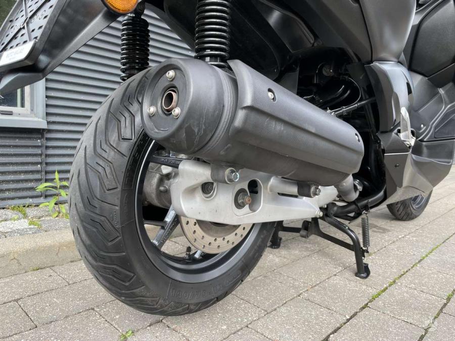 Yamaha Xmax 125 2020 in Riga, with an engine capacity of 0.13 L and mileage of 13 thousand km for 3399 €, photo 16 on AUTOMOTO.COM.LV
