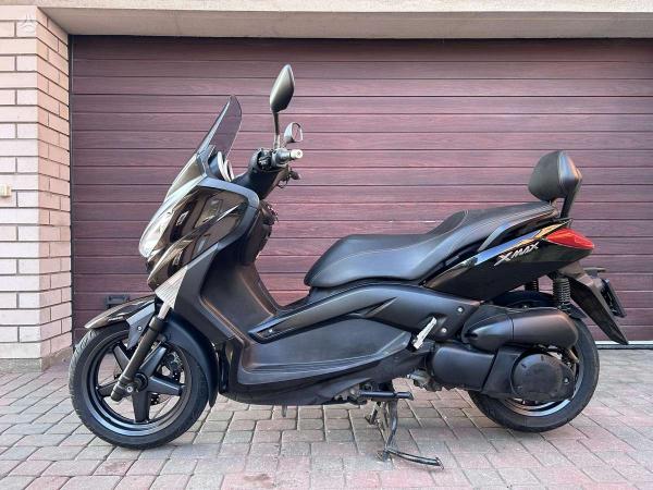 Black Yamaha XMAX 250 2013 in Siauliai, with an engine capacity of 0.00 L and mileage of 26 thousand km for 2350 €, photo 2 on AUTOMOTO.COM.LV