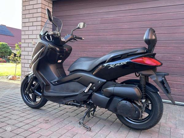Black Yamaha XMAX 250 2013 in Siauliai, with an engine capacity of 0.00 L and mileage of 26 thousand km for 2350 €, photo 3 on AUTOMOTO.COM.LV