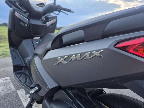 Black Yamaha XMAX 250 2014 in Kaunas, with an engine capacity of 0.25 L and mileage of 18 thousand km for 2799 €, photo 7 on AUTOMOTO.COM.LV