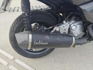 Grey Yamaha XMAX 250 2014 in Kaunas, with an engine capacity of 0.25 L and mileage of 23 thousand km for 2450 €, photo 8 on AUTOMOTO.COM.LV