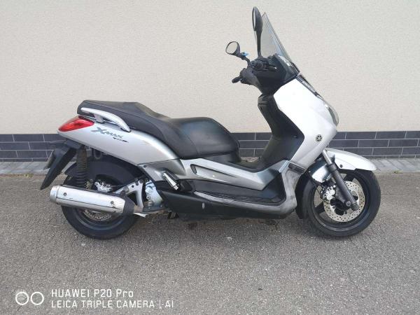 Yamaha XMAX 250 2009 Panevēža, ar dzinēja tilpumu 0.25 L un nobraukumu 35 tūkst. km par 1350 €, foto 3 vietnē AUTOMOTO.COM.LV