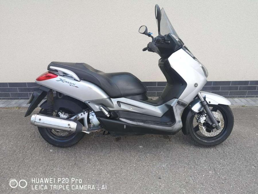 Yamaha XMAX 250 2009 in Panevezys, with an engine capacity of 0.25 L and mileage of 35 thousand km for 1350 €, photo 3 on AUTOMOTO.COM.LV