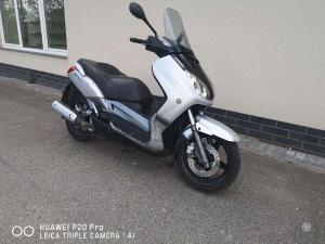 Yamaha XMAX 250 2009 in Panevezys, with an engine capacity of 0.25 L and mileage of 35 thousand km for 1350 €, photo 5 on AUTOMOTO.COM.LV
