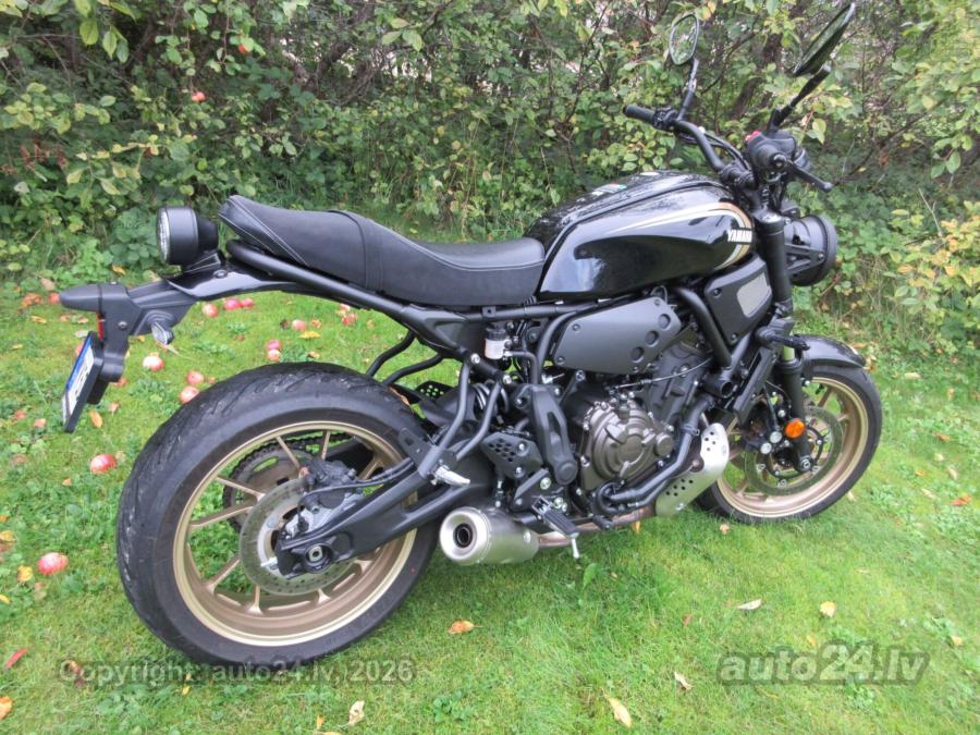 Melns Yamaha XSR 700 2023 Kuresāre, ar dzinēja tilpumu 0.69 L un nobraukumu 11 tūkst. km par 6800 €, foto 4 vietnē AUTOMOTO.COM.LV