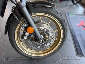 Black Yamaha XSR 700 2024 in Tallinn, with an engine capacity of 0.69 L and mileage of 5 thousand km for 6790 €, photo 9 on AUTOMOTO.COM.LV