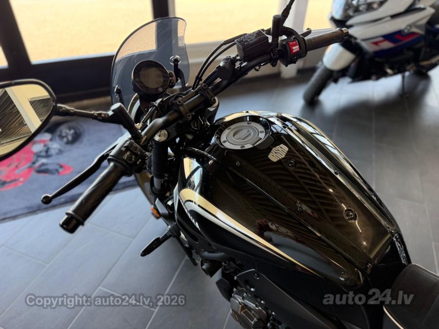 Black Yamaha XSR 700 2024 in Tallinn, with an engine capacity of 0.69 L and mileage of 5 thousand km for 6790 €, photo 15 on AUTOMOTO.COM.LV