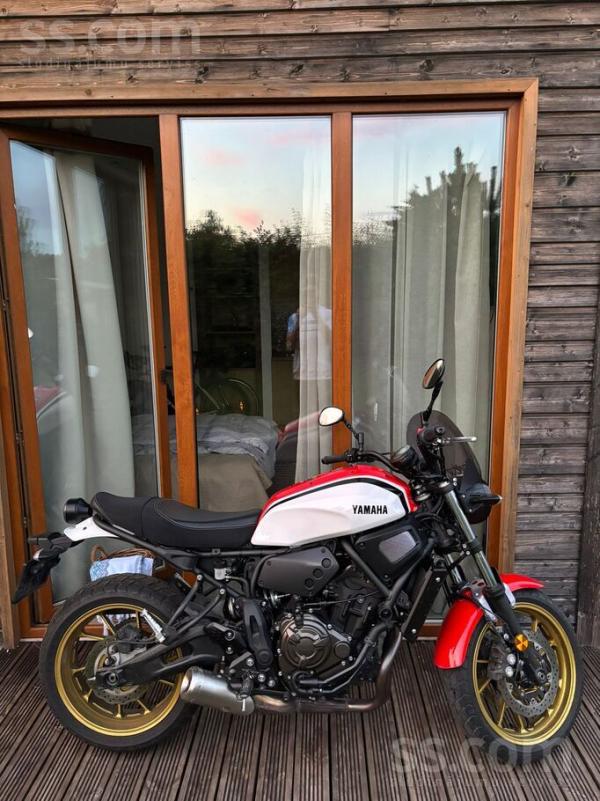 Ямаха XSR 700 2021 в Рига, объемом двигателя 0.70 л и пробегом 0 тыс. км за 5300 €, фото 1 на AUTOMOTO.COM.LV