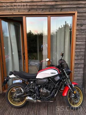 Ямаха XSR 700 2021 в Рига, объемом двигателя 0.70 л и пробегом 0 тыс. км за 5300 €, фото  на AUTOMOTO.COM.LV