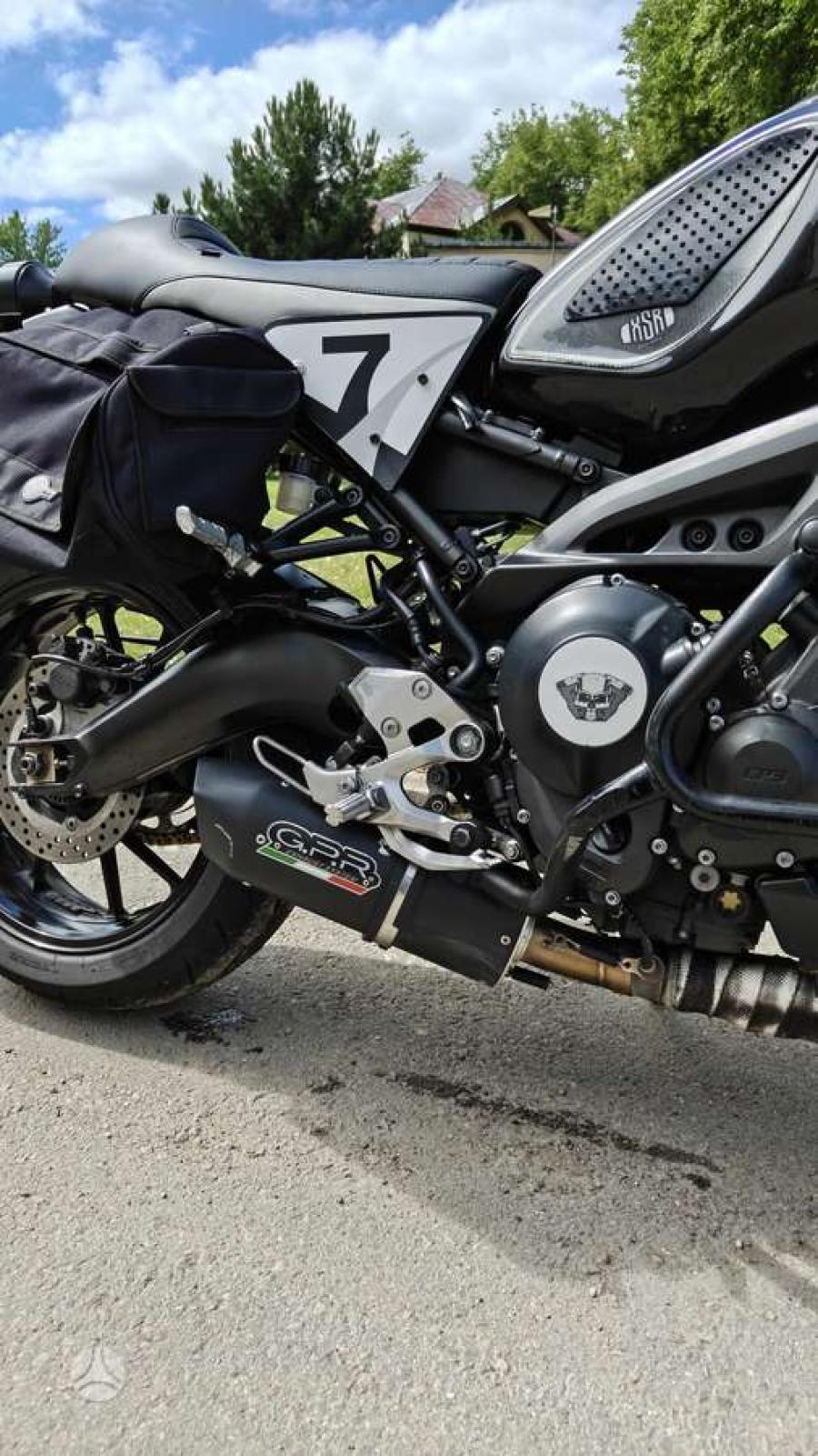 Melns Yamaha XSR 2016 Panevēža, ar dzinēja tilpumu 0.90 L un nobraukumu 46 tūkst. km par 4900 €, foto 6 vietnē AUTOMOTO.COM.LV