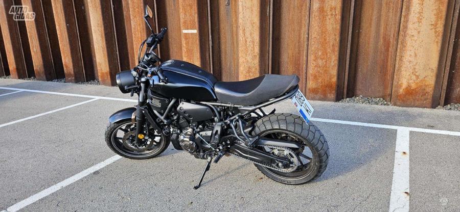 Black Yamaha XSR 2020 in Kaunas, with an engine capacity of 0.70 L and mileage of 18 thousand km for 5300 €, photo 3 on AUTOMOTO.COM.LV