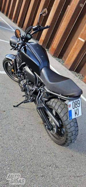Black Yamaha XSR 2020 in Kaunas, with an engine capacity of 0.70 L and mileage of 18 thousand km for 5300 €, photo 4 on AUTOMOTO.COM.LV