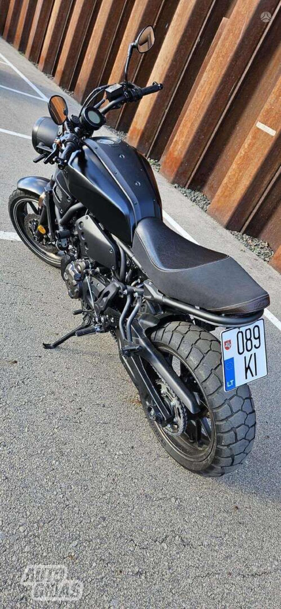 Black Yamaha XSR 2020 in Kaunas, with an engine capacity of 0.70 L and mileage of 18 thousand km for 5300 €, photo 4 on AUTOMOTO.COM.LV