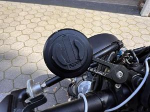 Black Yamaha XSR 2020 in Vilnius, with an engine capacity of 0.70 L and mileage of 9 thousand km for 5999 €, photo 7 on AUTOMOTO.COM.LV