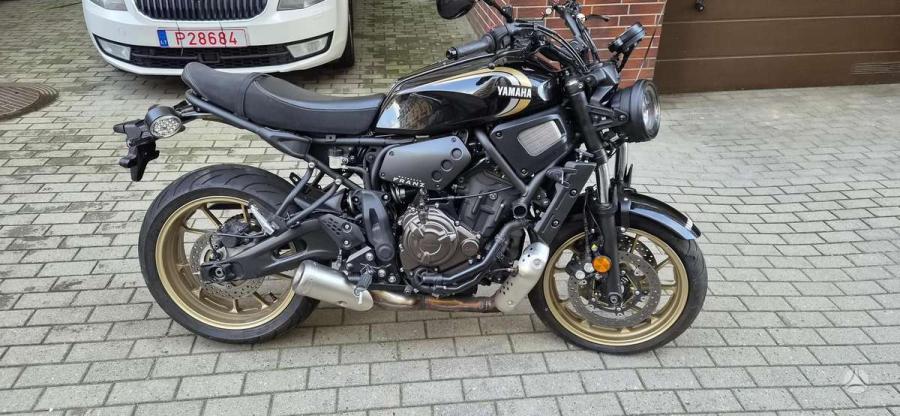 Black Yamaha XSR 2022 in Vilnius, with an engine capacity of 0.70 L and mileage of 15 thousand km for 2950 €, photo 1 on AUTOMOTO.COM.LV