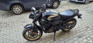 Black Yamaha XSR 2022 in Vilnius, with an engine capacity of 0.70 L and mileage of 15 thousand km for 2950 €, photo 6 on AUTOMOTO.COM.LV