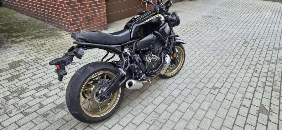 Black Yamaha XSR 2022 in Vilnius, with an engine capacity of 0.70 L and mileage of 15 thousand km for 2950 €, photo 7 on AUTOMOTO.COM.LV