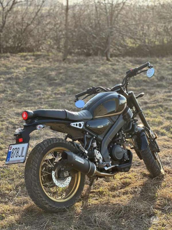 Черный Ямаха XSR 2024 в Паланга, объемом двигателя 0.13 л и пробегом 9 тыс. км за 4200 €, фото 2 на AUTOMOTO.COM.LV