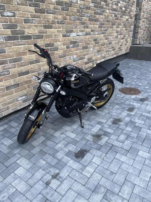 Черный Ямаха XSR 2024 в Паланга, объемом двигателя 0.13 л и пробегом 9 тыс. км за 4200 €, фото 4 на AUTOMOTO.COM.LV