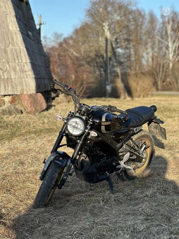 Черный Ямаха XSR 2024 в Паланга, объемом двигателя 0.13 л и пробегом 9 тыс. км за 4200 €, фото 5 на AUTOMOTO.COM.LV