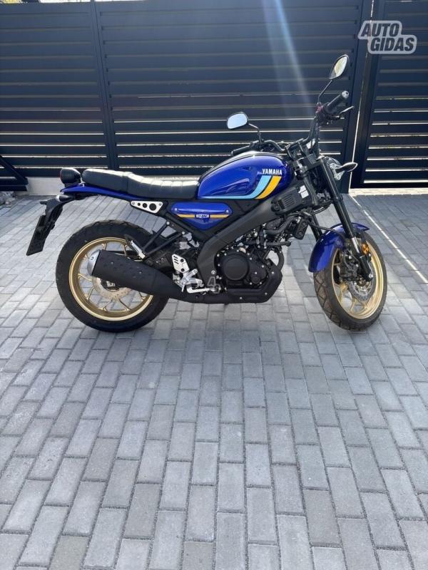 Blue Yamaha XSR 2025 in Kaunas, with an engine capacity of 0.13 L and mileage of 1 thousand km for 4050 €, photo 1 on AUTOMOTO.COM.LV