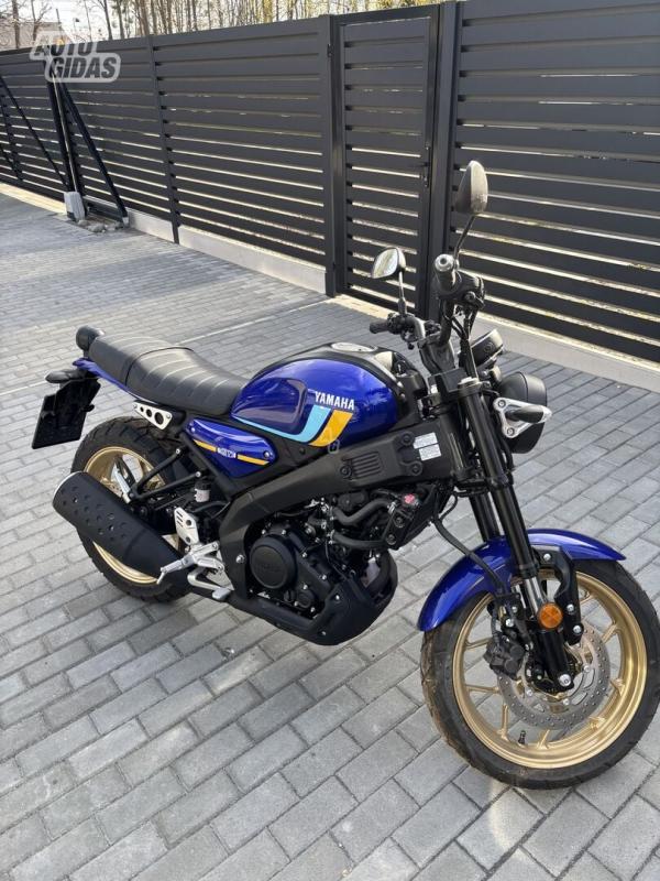 Blue Yamaha XSR 2025 in Kaunas, with an engine capacity of 0.13 L and mileage of 1 thousand km for 4050 €, photo 6 on AUTOMOTO.COM.LV