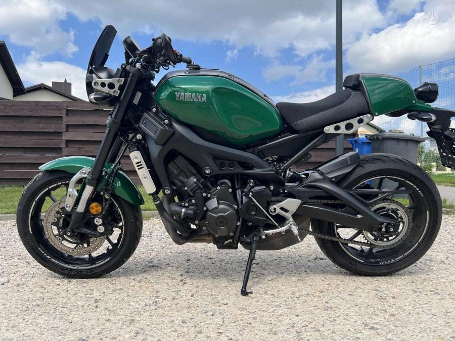 Green Yamaha XSR 2017 in Vilnius, with an engine capacity of 0.90 L and mileage of 40 thousand km for 5800 €, photo 4 on AUTOMOTO.COM.LV