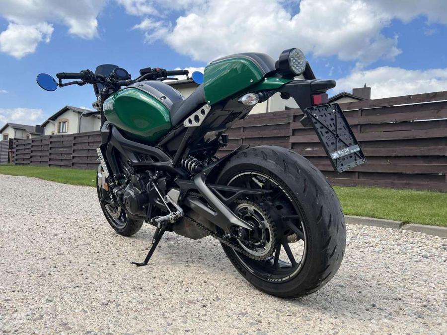 Green Yamaha XSR 2017 in Vilnius, with an engine capacity of 0.90 L and mileage of 40 thousand km for 5800 €, photo 5 on AUTOMOTO.COM.LV