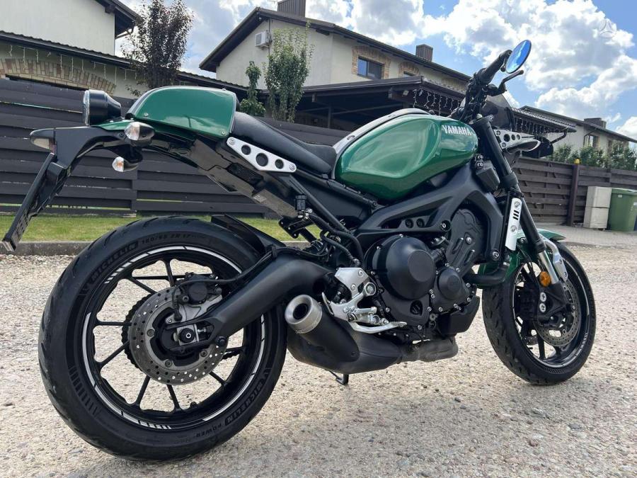 Green Yamaha XSR 2017 in Vilnius, with an engine capacity of 0.90 L and mileage of 40 thousand km for 5800 €, photo 9 on AUTOMOTO.COM.LV
