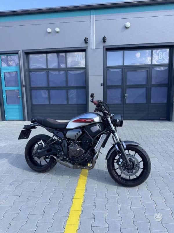 Grey Yamaha XSR 2018 in Kaunas, with an engine capacity of 0.70 L and mileage of 22 thousand km for 4000 €, photo 1 on AUTOMOTO.COM.LV