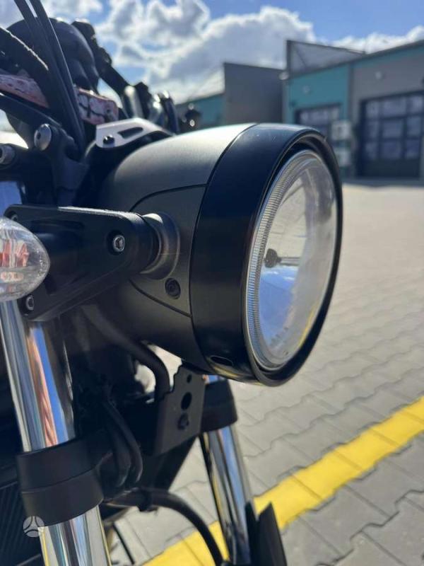 Grey Yamaha XSR 2018 in Kaunas, with an engine capacity of 0.70 L and mileage of 22 thousand km for 4000 €, photo 9 on AUTOMOTO.COM.LV