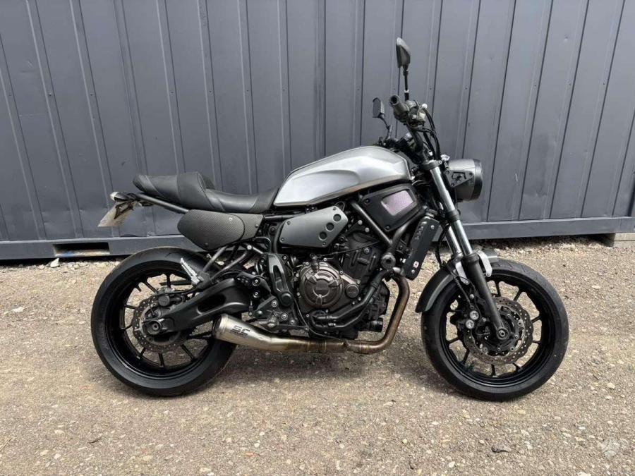 Yamaha XSR 2017 in Vilnius, with an engine capacity of 0.70 L and mileage of 28 thousand km for 3000 €, photo 3 on AUTOMOTO.COM.LV