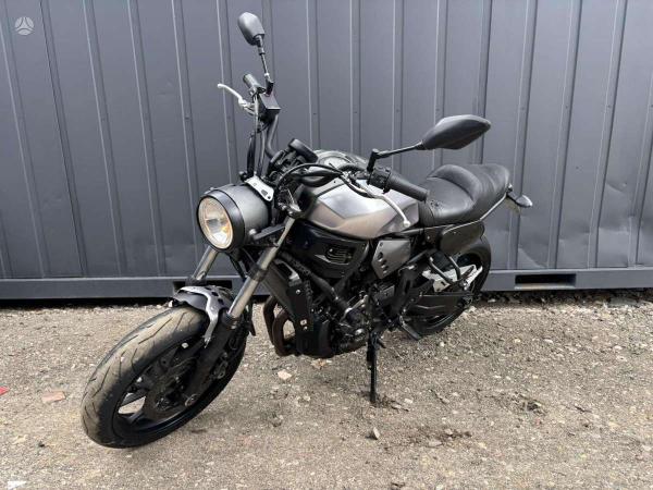 Yamaha XSR 2017 in Vilnius, with an engine capacity of 0.70 L and mileage of 28 thousand km for 3000 €, photo 6 on AUTOMOTO.COM.LV