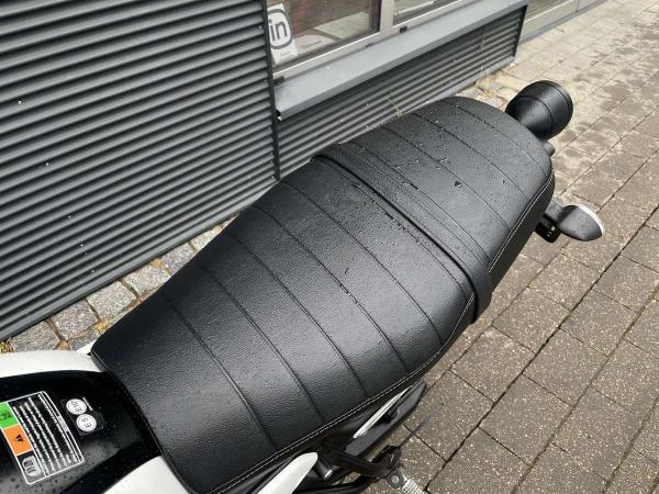 Yamaha XSR 2024 in Riga, with an engine capacity of 0.13 L and mileage of 0 thousand km for 3299 €, photo 7 on AUTOMOTO.COM.LV