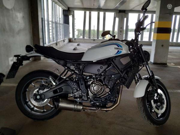 White Yamaha XSR 2022 in Vilnius, with an engine capacity of 0.70 L and mileage of 4 thousand km for 5550 €, photo 1 on AUTOMOTO.COM.LV