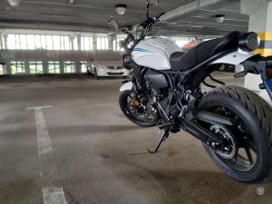Balts Yamaha XSR 2022 Viļņa, ar dzinēja tilpumu 0.70 L un nobraukumu 4 tūkst. km par 5550 €, foto 3 vietnē AUTOMOTO.COM.LV