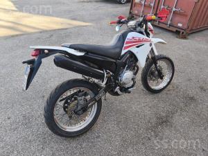 Ямаха XT 125X 2008 в Цесис, объемом двигателя 0.13 л и пробегом 0 тыс. км за 1850 €, фото 4 на AUTOMOTO.COM.LV