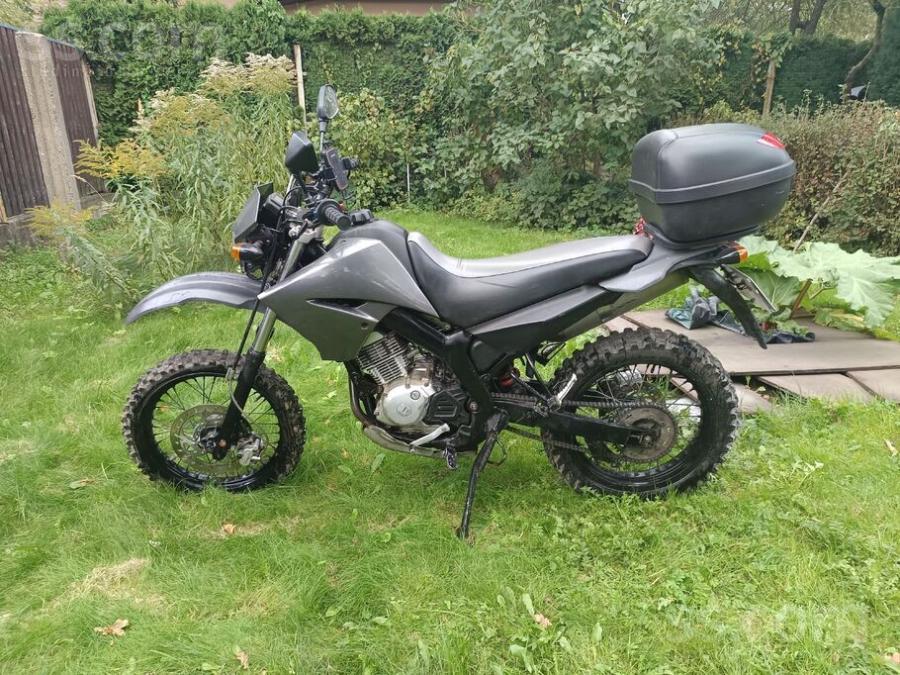 Yamaha XT 125X 2011 Rīga, ar dzinēja tilpumu 0.13 L un nobraukumu 0 tūkst. km par 1100 €, foto 3 vietnē AUTOMOTO.COM.LV