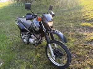 Ямаха XT 600 1988 в Мадона, объемом двигателя 0.60 л и пробегом 0 тыс. км за 1000 €, фото 1 на AUTOMOTO.COM.LV