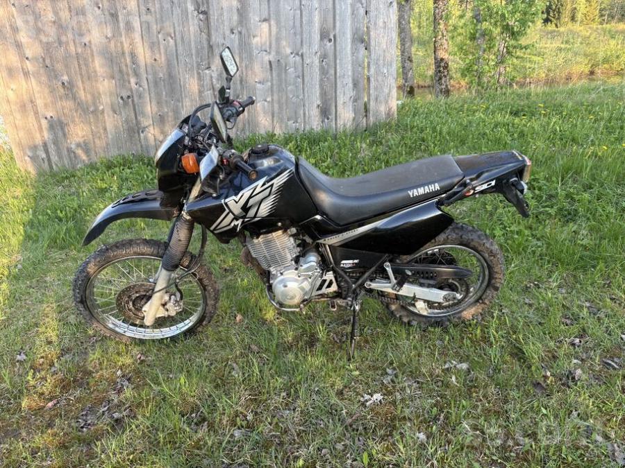 Ямаха XT 600 1988 в Мадона, объемом двигателя 0.60 л и пробегом 0 тыс. км за 1000 €, фото 5 на AUTOMOTO.COM.LV