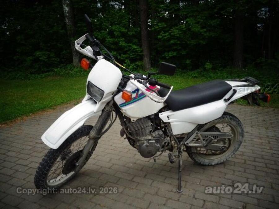 Yamaha XT 600 1993 in Tallinn, with an engine capacity of 0.60 L and mileage of 55 thousand km for 2800 €, photo 3 on AUTOMOTO.COM.LV