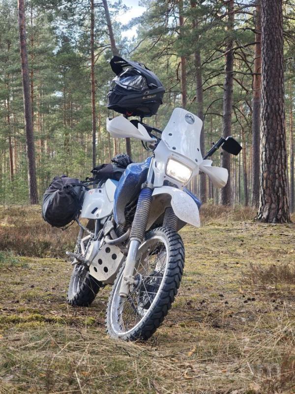 Yamaha XT 600E 1998 Rīga, ar dzinēja tilpumu 0.60 L un nobraukumu 0 tūkst. km par 2500 €, foto 1 vietnē AUTOMOTO.COM.LV