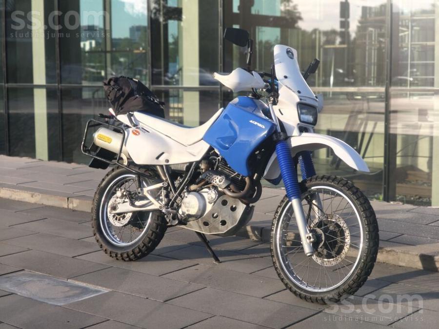 Yamaha XT 600E 1998 in Riga, with an engine capacity of 0.60 L and mileage of 0 thousand km for 2500 €, photo 1 on AUTOMOTO.COM.LV