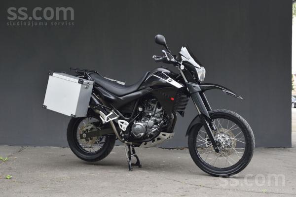Yamaha XT 660R 2011 in Riga, with an engine capacity of 0.66 L and mileage of 0 thousand km for 4950 €, photo 1 on AUTOMOTO.COM.LV