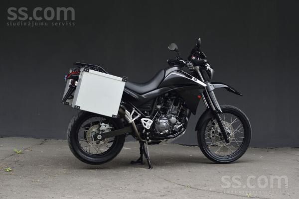 Yamaha XT 660R 2011 in Riga, with an engine capacity of 0.66 L and mileage of 0 thousand km for 4950 €, photo 3 on AUTOMOTO.COM.LV
