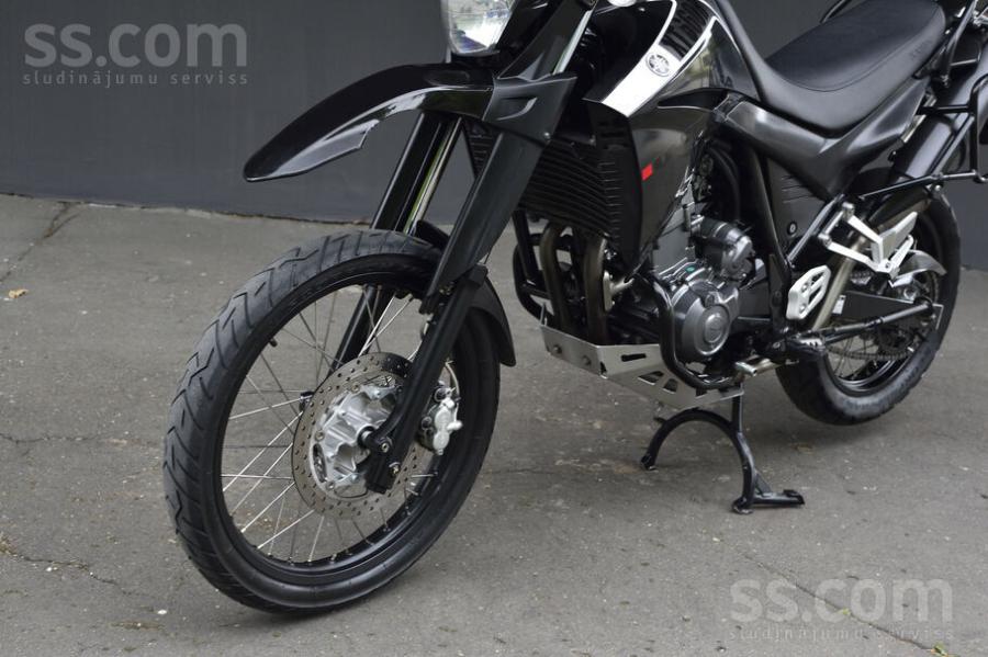 Yamaha XT 660R 2011 in Riga, with an engine capacity of 0.66 L and mileage of 0 thousand km for 4950 €, photo 8 on AUTOMOTO.COM.LV