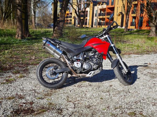 Sarkans Yamaha Xt 660X 2005 Tallina, ar dzinēja tilpumu 0.66 L un nobraukumu 48 tūkst. km par 3900 €, foto 6 vietnē AUTOMOTO.COM.LV